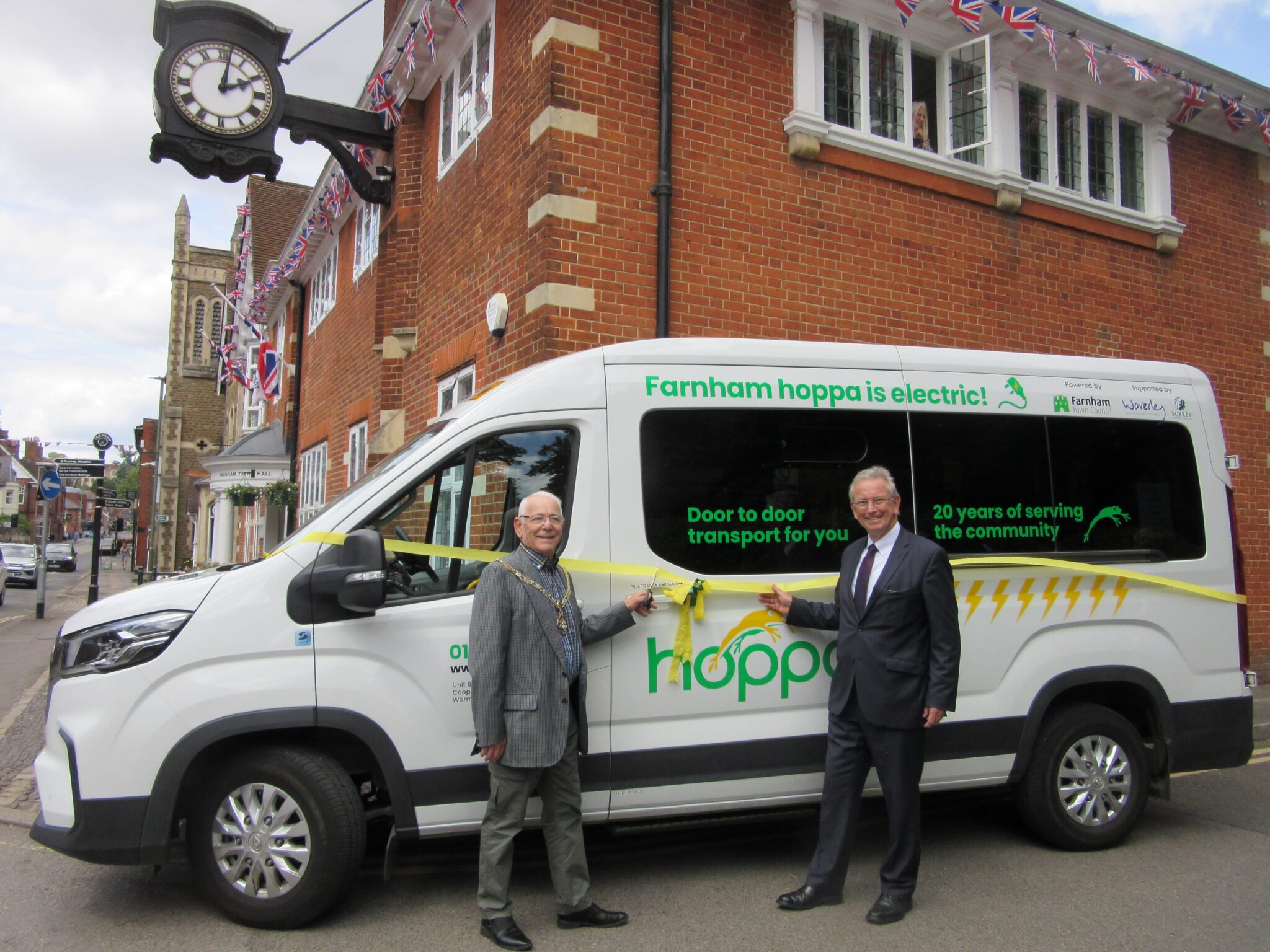 NEW HOPPA BUS IS SUPERCHARGED AND READY TO SERVE FARNHAM - Waverley ...